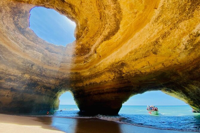From Lisbon to Algarve : Portimão & Boat trip to Benagil Sea Cave - FAQ