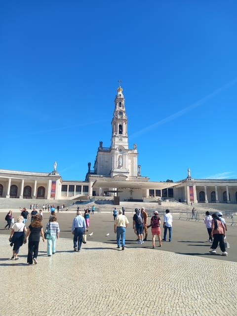From Lisbon - Visit Fátima, Batalha, Nazaré and Óbidos - Key Points