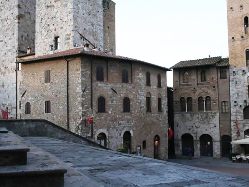 From Livorno: Siena and San Gimignano Guided Day Trip - Key Points