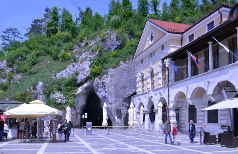 From Ljubljana: Postojna Cave & Predjama Castle Guided Trip - Value and Practical Considerations