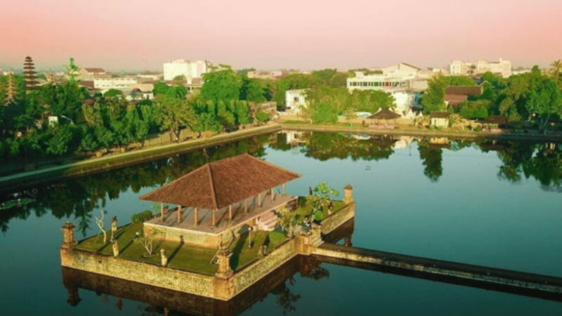 From Lombok: Mataram Heritage City Tour - Detailed Breakdown of the Itinerary