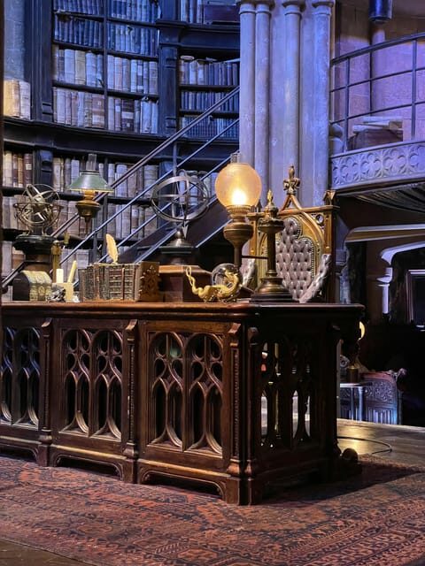 From London: A Private Harry Potter+Oxford University Tour - Exploring the Magic and Academia of Oxfordshire in One Day