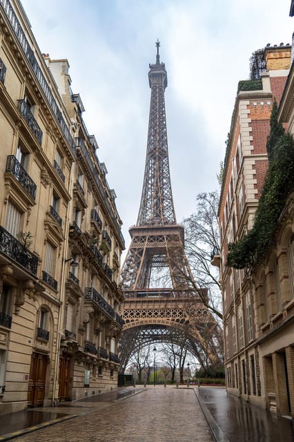 From London: Paris Tour with Sightseeing Bus & Lunch Cruise - Frequently Asked Questions