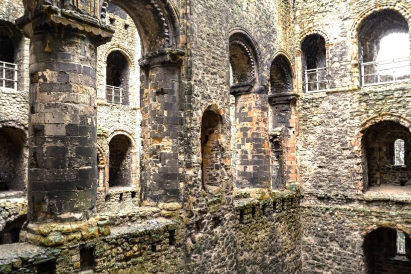 From London: Rochester, Dover Castle & White Cliffs Tour - FAQ