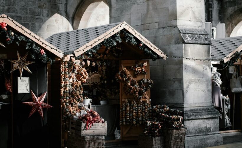 From London: Salisbury and Winchester Christmas Markets Tour - Key Points