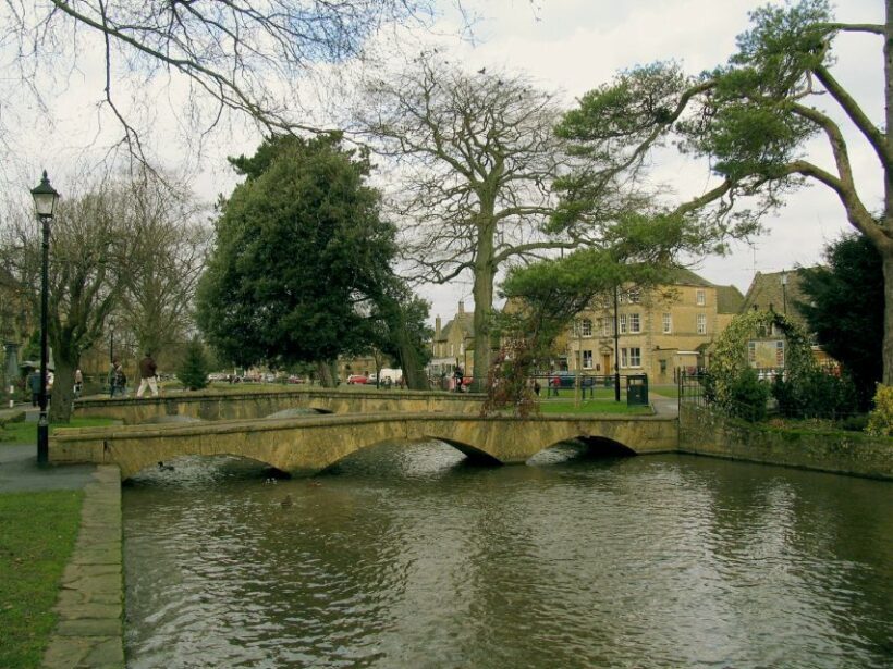 From London: Shakespeares Stratford and Cotswolds Tour - FAQ