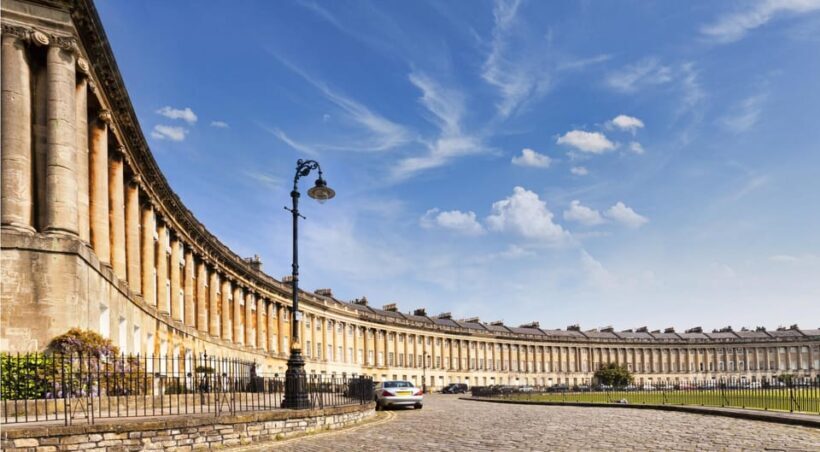 From London: Small Group Stonehenge, Bath & Cotswolds Tour - FAQs
