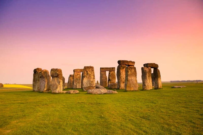 From London: Stonehenge & The Stone Circles of Avebury Tour - The Guide’s Role
