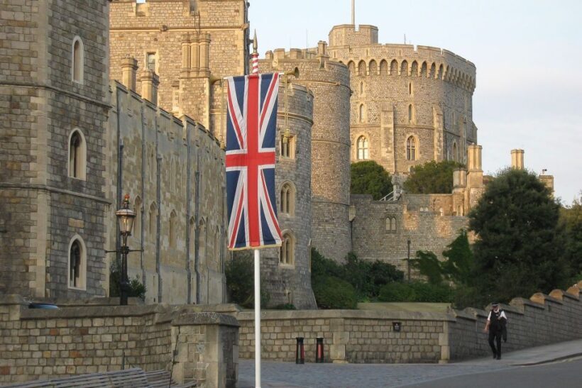 From London: Stonehenge, Windsor, and Bath Small Group Tour - Who Should Consider This Tour?