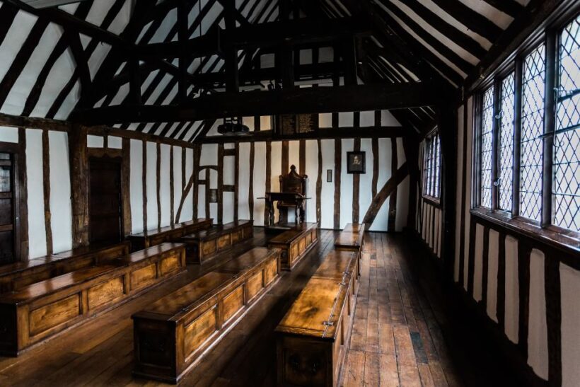 From London: Warwick Castle, Stratford & Oxford Day Tour - The Real Experiences: What Travelers Say