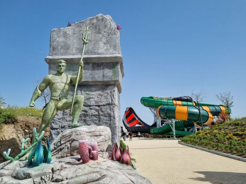 From Madrid: Parque Warner Beach Water Park & Transport - The Value and Who Should Consider This Tour