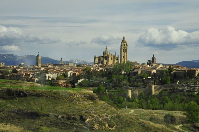 From Madrid: Ribera del Duero Tour of 3 Different Wineries - In-Depth Look at the Itinerary