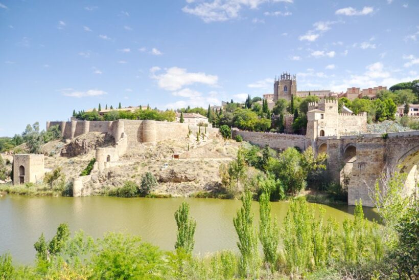 From Madrid: Toledo and Segovia Guided Day Trip - An In-Depth Look at the Day Trip Experience