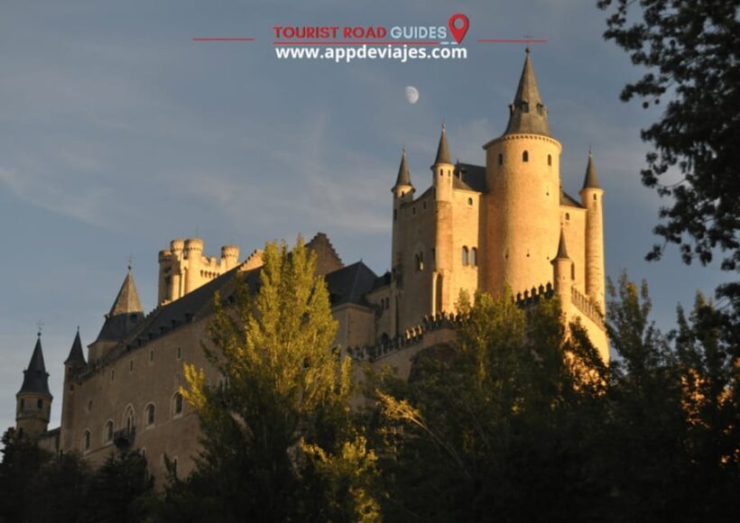 From Madrid: Tour Private Toledo & Segovia - Insights from Other Travelers