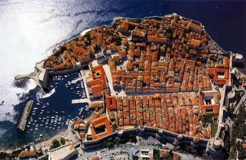 From Makarska: Day Trip to Dubrovnik - Highlights and Authentic Experiences