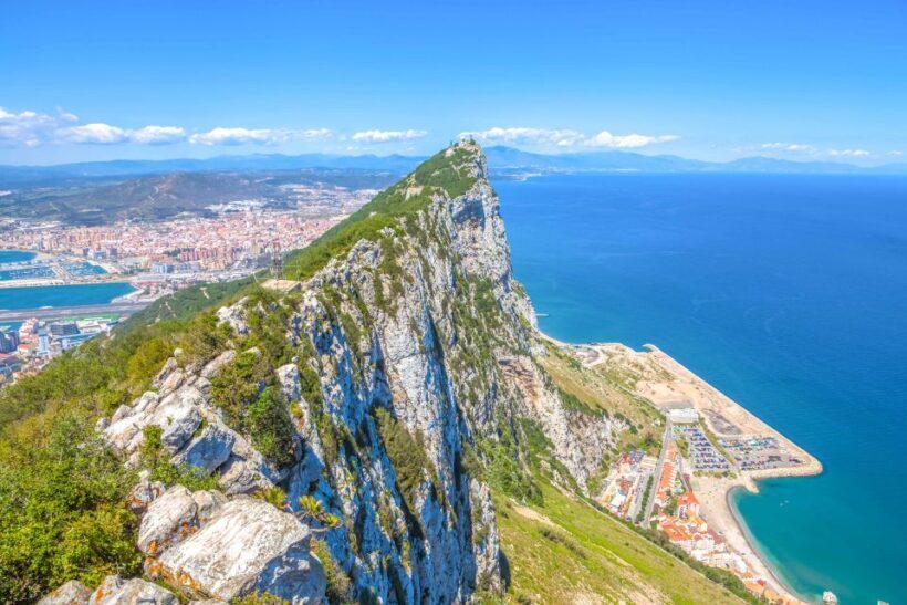 From Malaga and Costa del Sol: Gibraltar Shopping Tour - A Close Look at the Gibraltar Shopping Tour