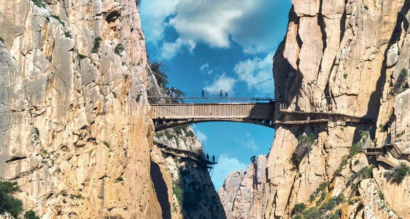 From Malaga: Caminito del Rey guided tour + round-trip transportation - The Itinerary in Detail
