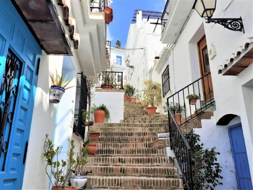 From Malaga or Marbella: Nerja & Frigiliana Day Tour - Exploring Nerja Town and Lunch Break