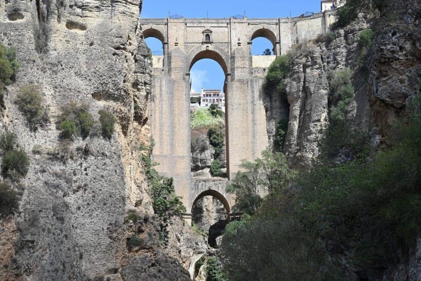 From Malaga: Ronda y Setenil de la Bodegas Day Trip by coach - A Detailed Look at the Tour Experience