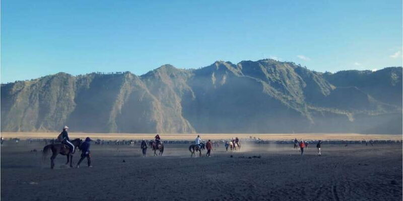 From Malang: Mount Bromo Sunrise Day Trip with Breakfast - Key Points
