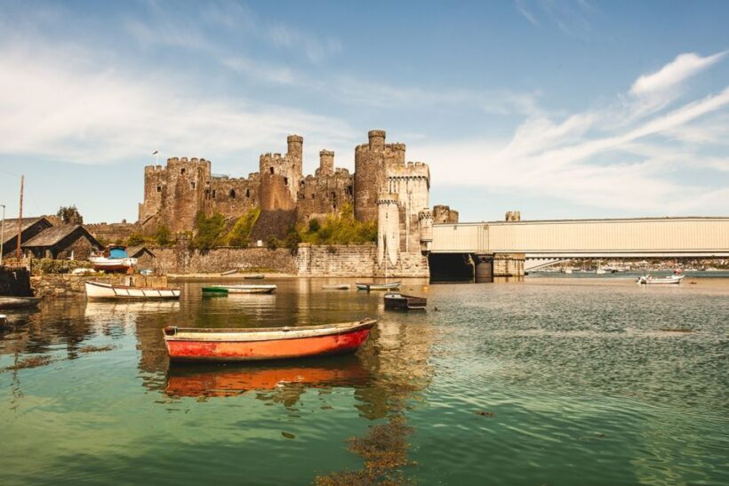 From Manchester: 3-Day Tour of Snowdonia, Wales, and Chester - Day 1: Manchester to Conwy and Anglesey