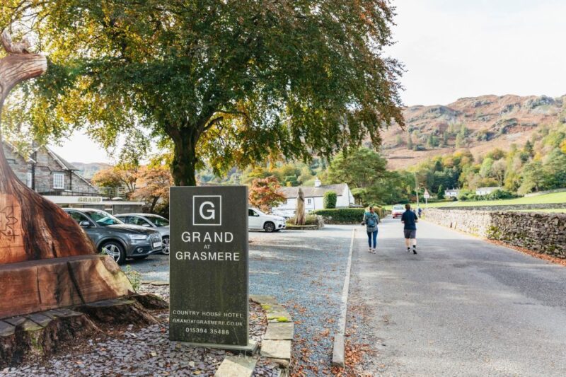 From Manchester: Lake District Bus Tour & Windermere Cruise - Practical Tips for Travelers