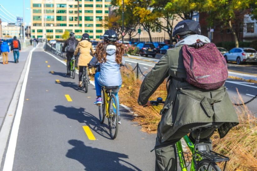 From Manhattan: 2-Hour Brooklyn Bridge Sightseeing Bike Tour - An In-Depth Look at the Tour Experience