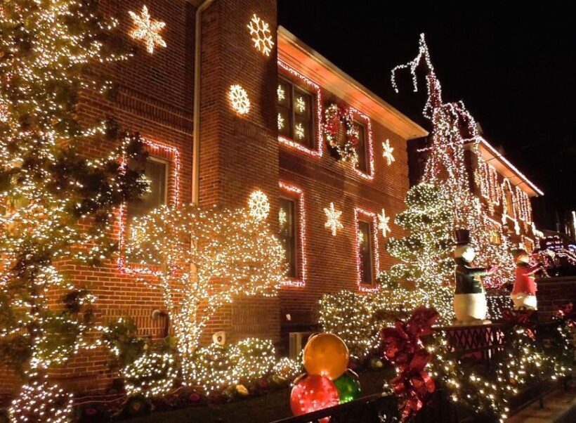 From Manhattan: 4-Hour Christmas Lights Luxury Bus Tour - Introduction: An Overview of the Experience