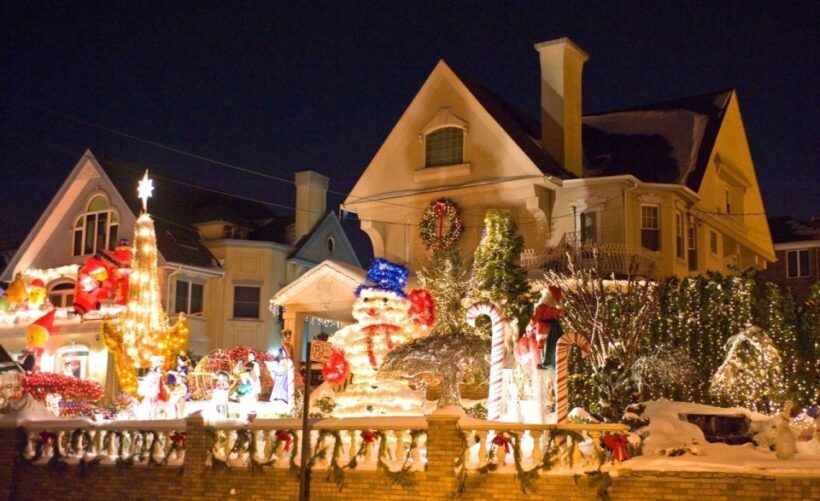 From Manhattan: 4-Hour Christmas Lights Luxury Bus Tour - The Itinerary in Detail