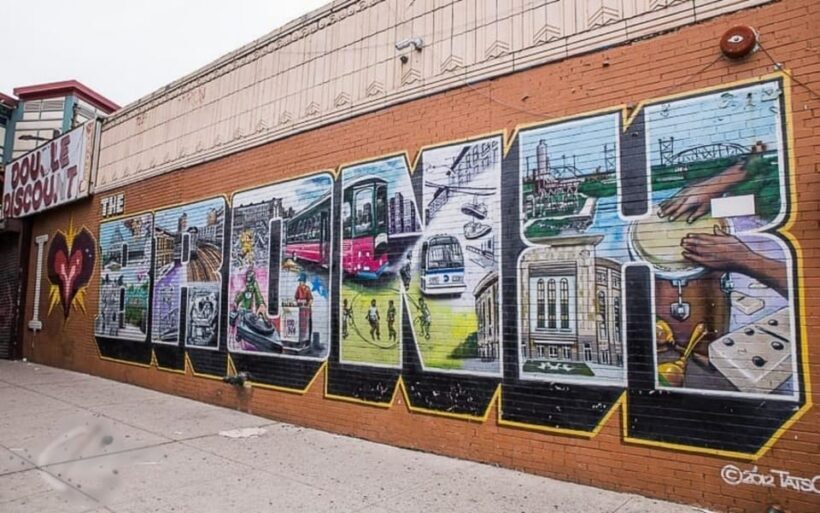 From Manhattan: 5-Hour Bronx, Queens, and Brooklyn Bus Tour - End in Little Italy, Manhattan