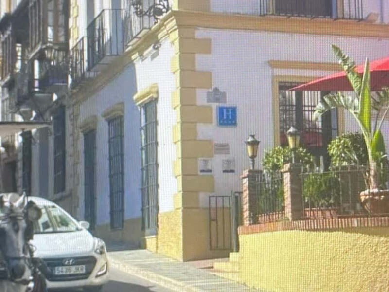 from Marbella/Estepona: Tarifa Private Tour incl. transportation and tapas - Who Will Love This Tour?