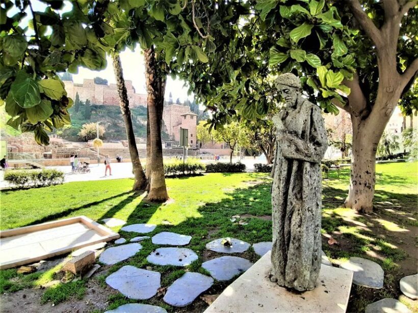 From Marbella: Malaga private Tour - Free Time and Shopping