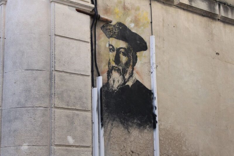 From Marseille: Arles, Les Baux & Saint-Rémy Full-Day tour - Transportation and Group Size: Making the Most of Your Day