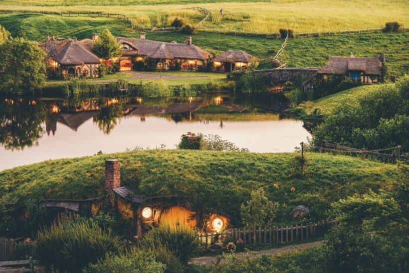 From Matamata: Guided Hobbiton Experience with Bus Transfers - Authenticity and Attention to Detail