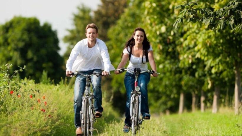 From Mattituck: North Fork Area Bike Tour with Food Tasting - Key Points