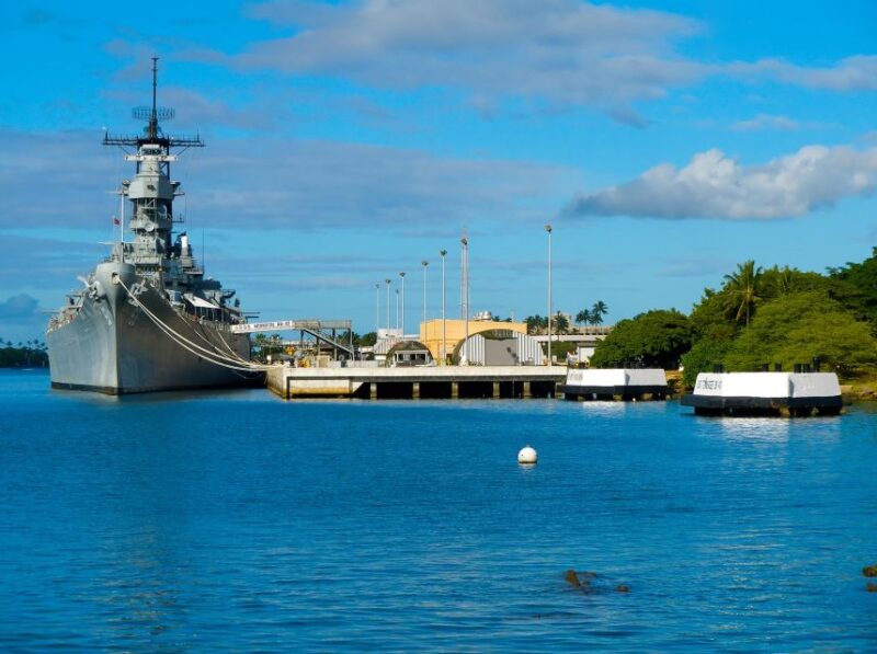 From Maui, Kauai or Kona: Pearl Harbor Heroes Deluxe - Key Points