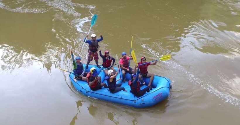 From Medellín: Paragliding and Rafting Combo Tour - Who Will Enjoy This Tour?