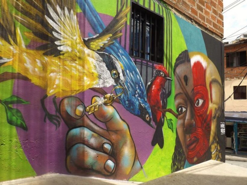 From Medellín: Private Pablo Escobar History Tour - The Value of a Private, Guided Approach