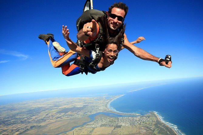From Melbourne: Tandem Skydive over Great Ocean Road - The Jump and Freefall Experience