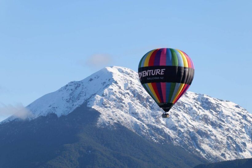 From Methven: Hot Air Balloon Flight in Canterbury with Wine - An In-Depth Look at the Hot Air Balloon Experience in Canterbury