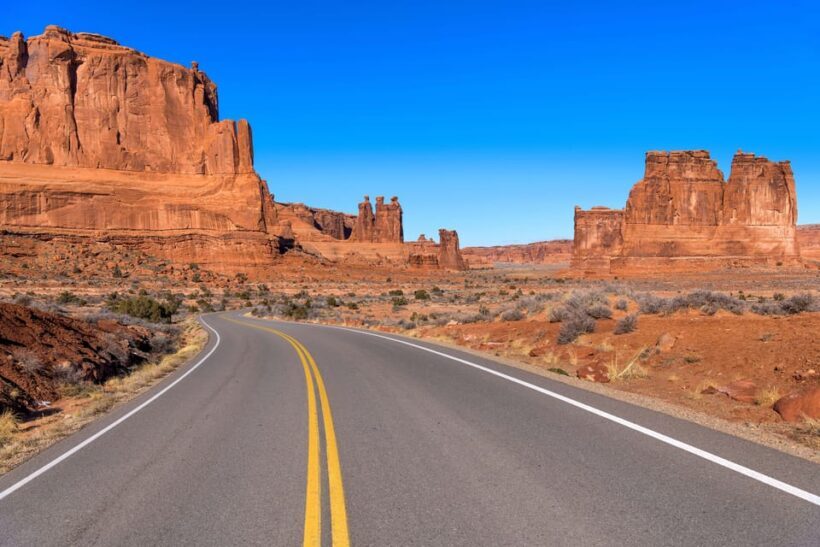 From Moab: Arches National Park Scenic Tour with Short Hikes - FAQ