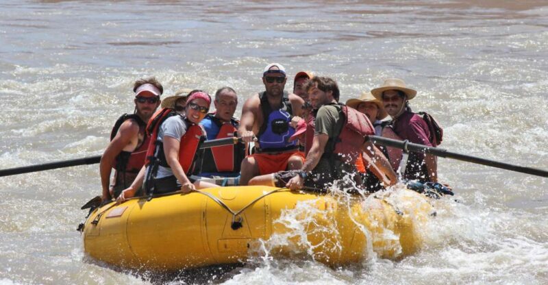 From Moab: Canyonlands 4x4 Drive and Colorado River Rafting - Authentic Photo Opportunities and Fossil Stops