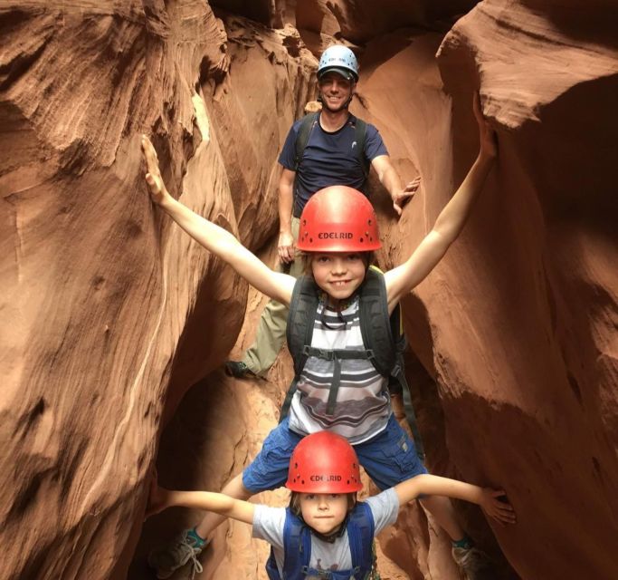 From Moab or Hanksville: North Wash Slot Canyon Experience - Key Points