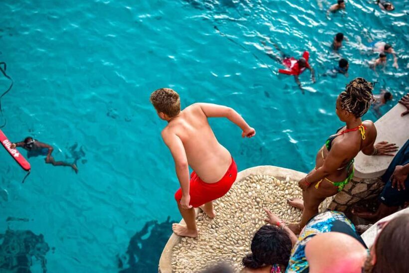 From Montego Bay: Blue Hole Mineral Spring and Rick's Cafe - Key Points