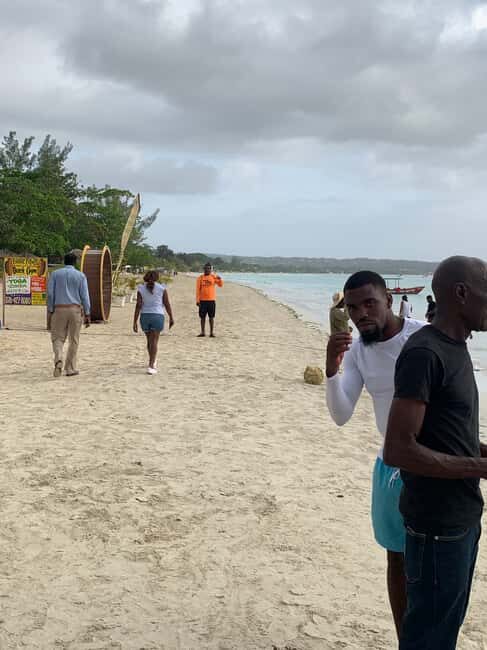 From Montego Bay: Private Tour to Negril w/ Catamaran Cruise - Authentic and Fun Experiences