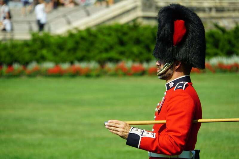 From Montreal: Ottawa with Private Guide and Pickup - Exploring Ottawa from Montreal: A Private Guided Day Trip Worth Your Time