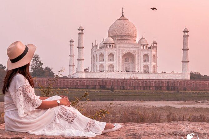 From Mumbai: 2-Days Taj Mahal Sunrise Tour with Flight & Hotel - The Itinerary in Detail