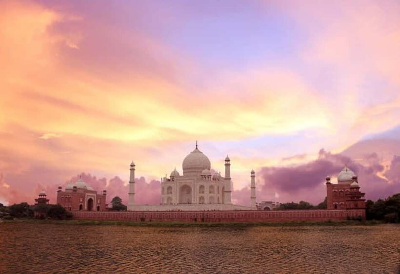 From Mumbai: Taj Mahal & Agra 2 Days Experience with Flights - What Travelers Say