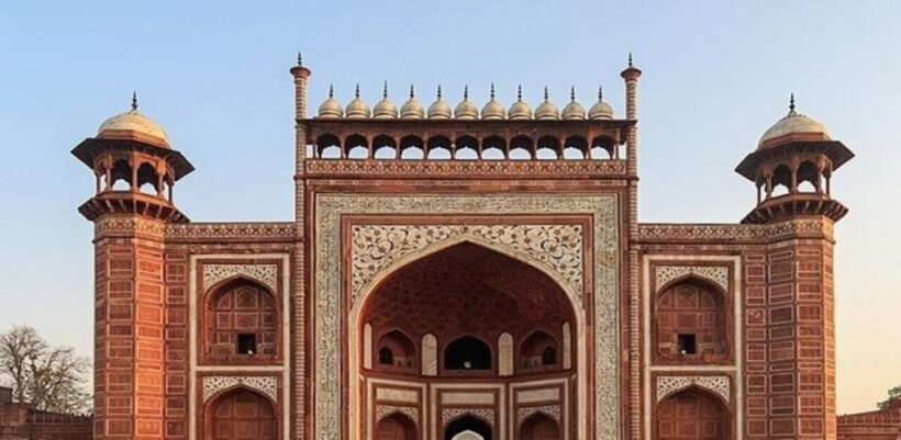 From Mumbai: Taj Mahal & Agra 2 Days Experience with Flights - FAQ