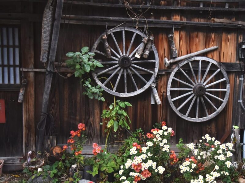 From Nagoya: Hida Takayama and World Heritage Shirakawa-go - Shopping Opportunities